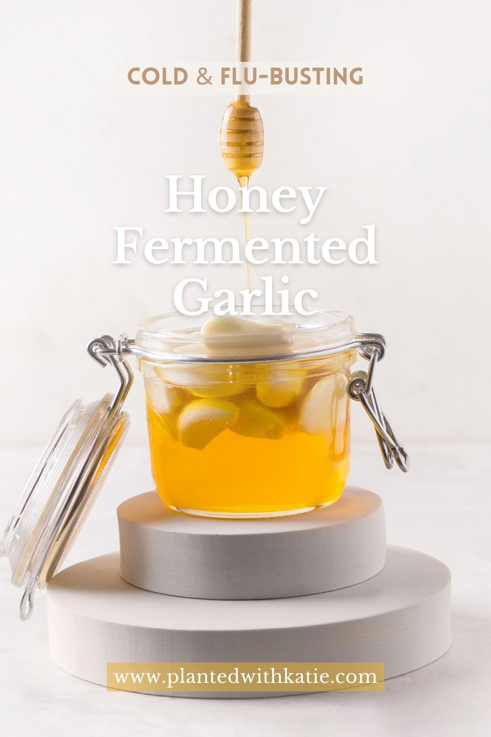 Fermented Garlic In Honey Benefits (With Easy Recipe)