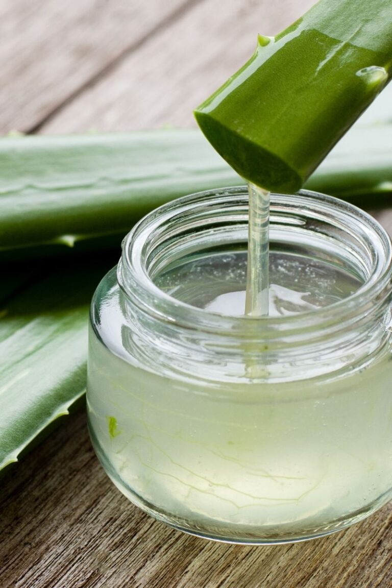 7 Effective And Natural Acne Scar Home Treatments