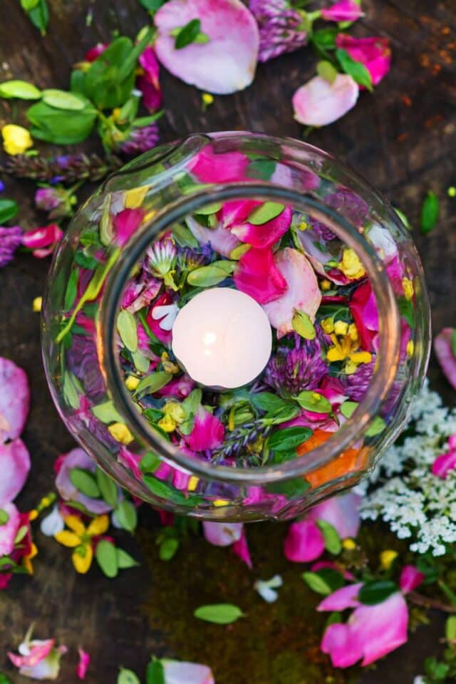 The 5 Best Yoni Steam Herbs For Fertility (With DIY Steams)