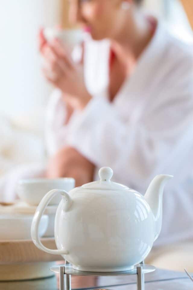 The 5 Best Yoni Steam Herbs For Fertility (With DIY Steams)