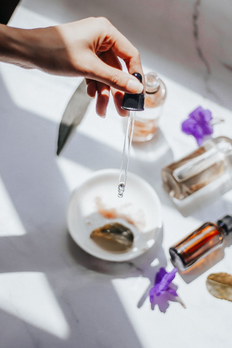 7 Best Homemade Herbal Skincare Recipes For Acne