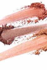 How To Make Your Own DIY Blush Powder (2 Ingredients)