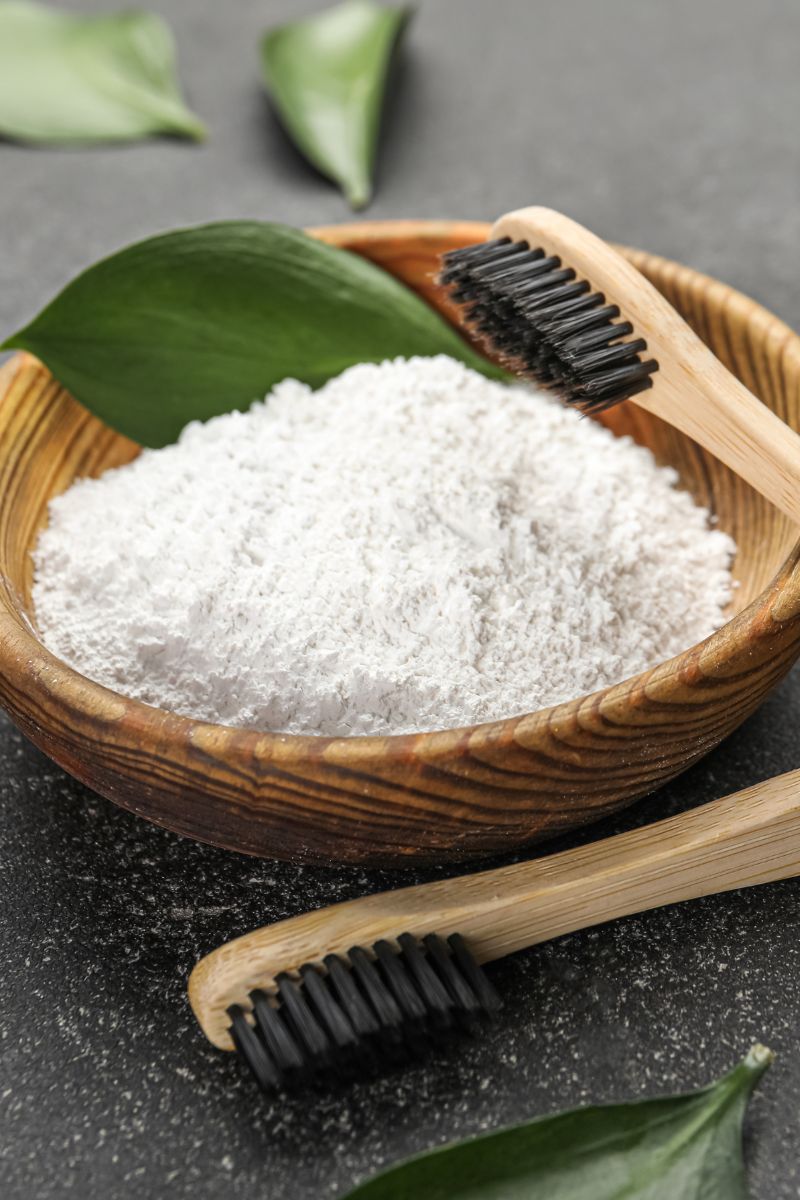 How To Make Herbal Tooth Powder (3 Simple Recipes)