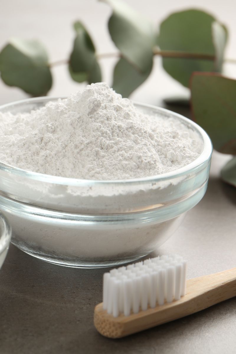 How To Make Herbal Tooth Powder (3 Simple Recipes)