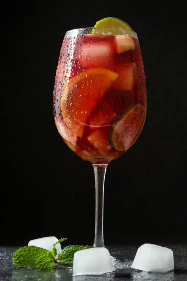 Blueberry Mead Recipe (Delicious Homemade Honey Wine)