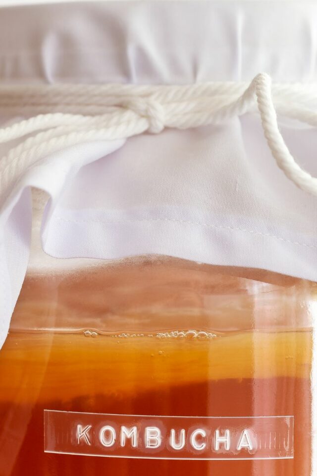 Kefir Vs Kombucha: Which Fermented Drink Is Better?